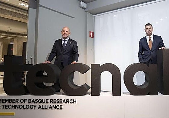 Bokep missbreew after getting her room number I went to the